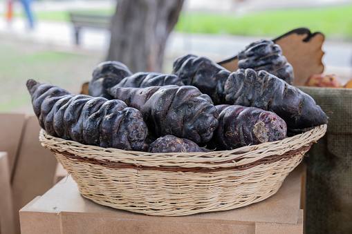 Black Mashua (Tropaeolum tuberosum): Benefits and Uses